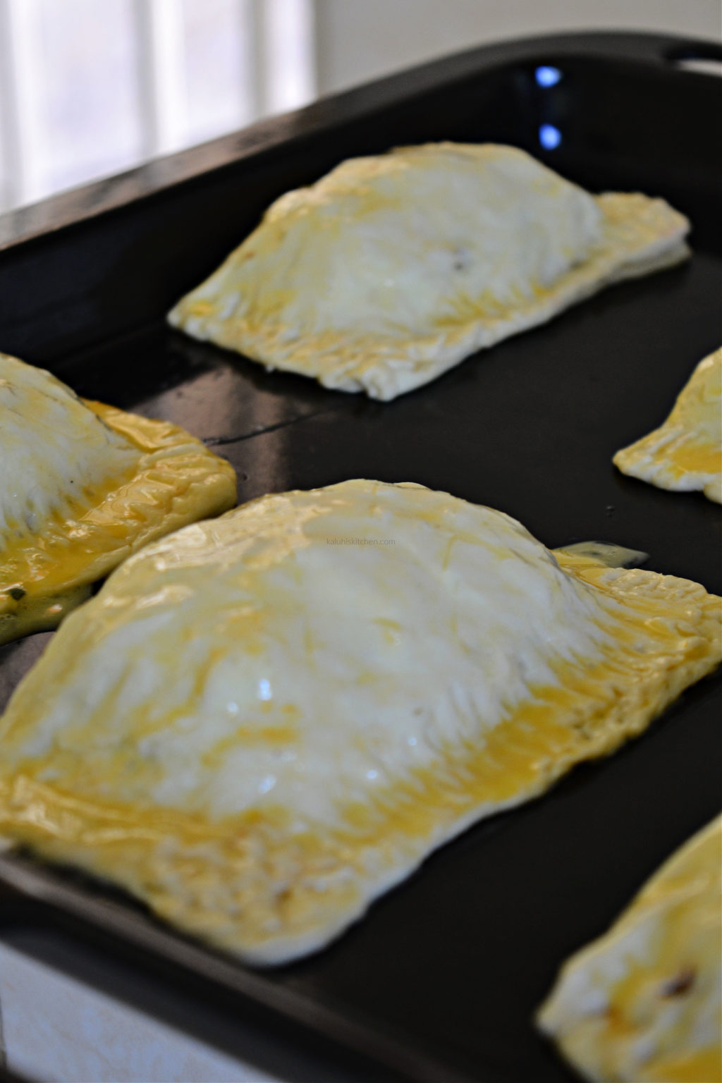 Cheesy Beef Meat Pies